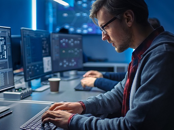 Information Technology | Emirates Group Careers